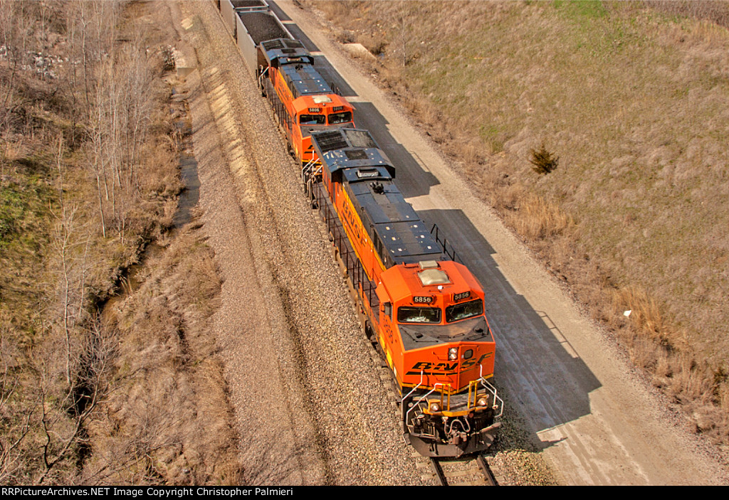 BNSF 5856